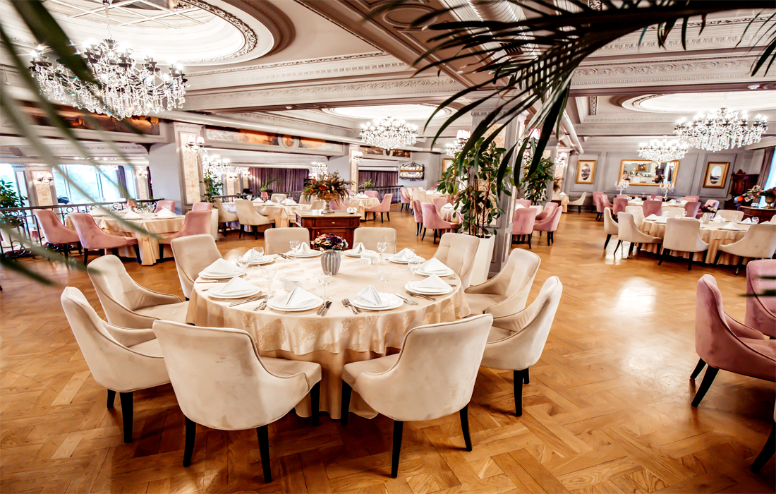 All Types of Banquet Crockery, Machinery and Equipments for Banquet halls
